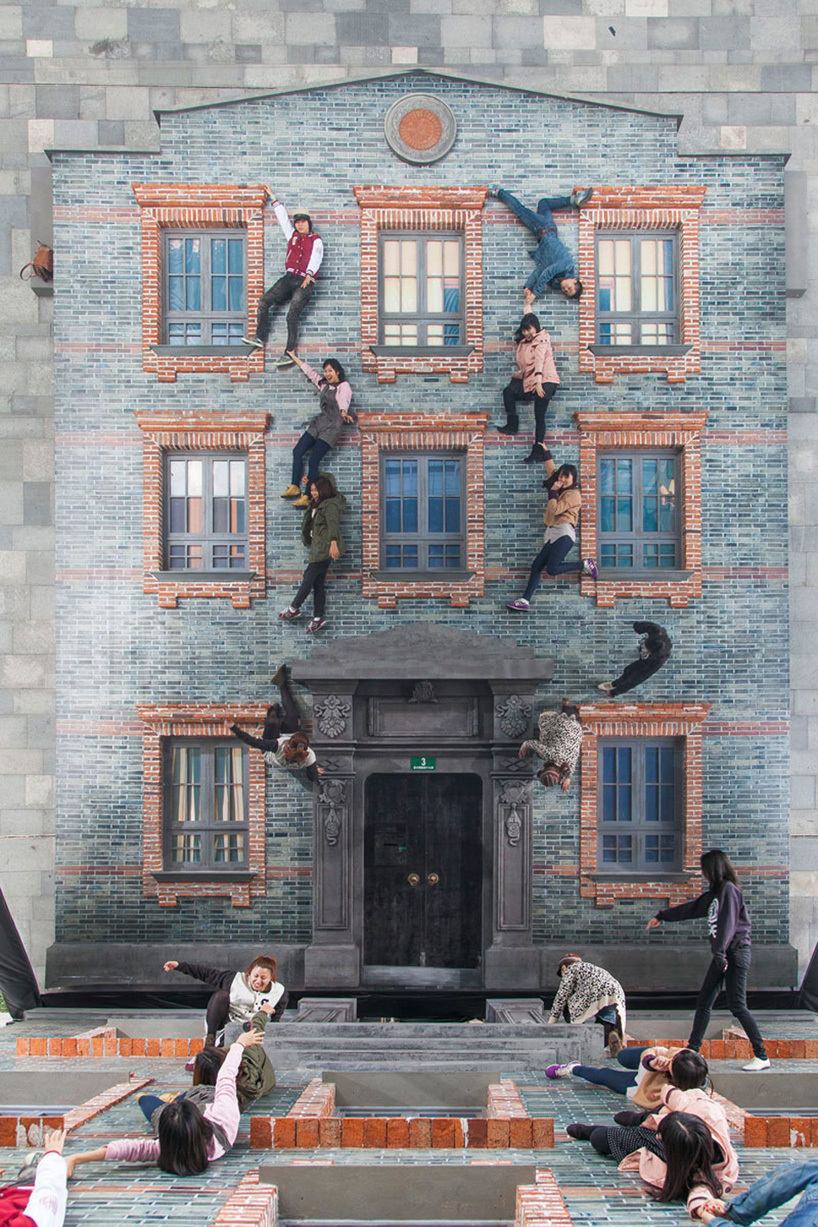 Crazy Interactive Building Illusion By Leandro Erlich Crazy Interactive Building Illusion By Leandro Erlich